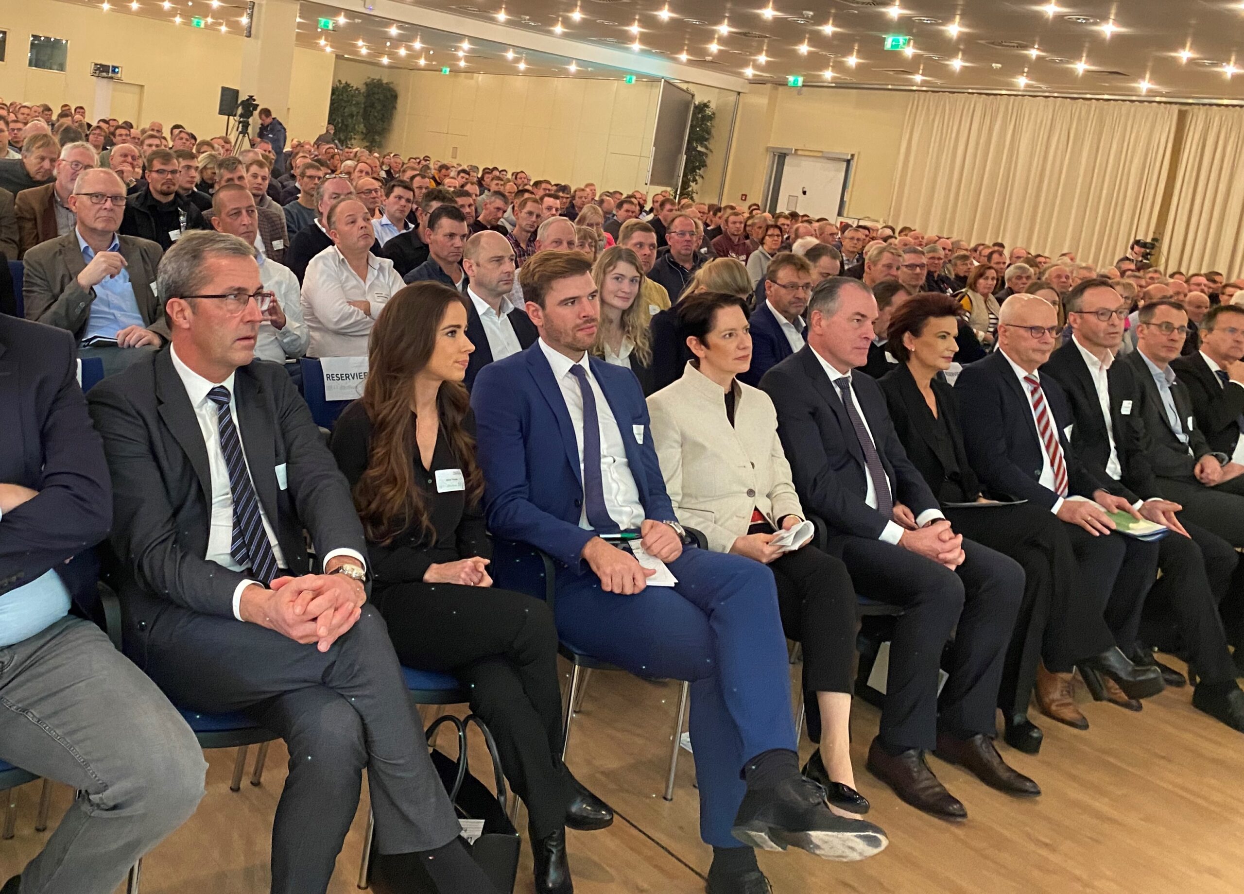 Tönnies startet erste bundesweite "Klimaplattform Fleisch" % - Tönnies ...